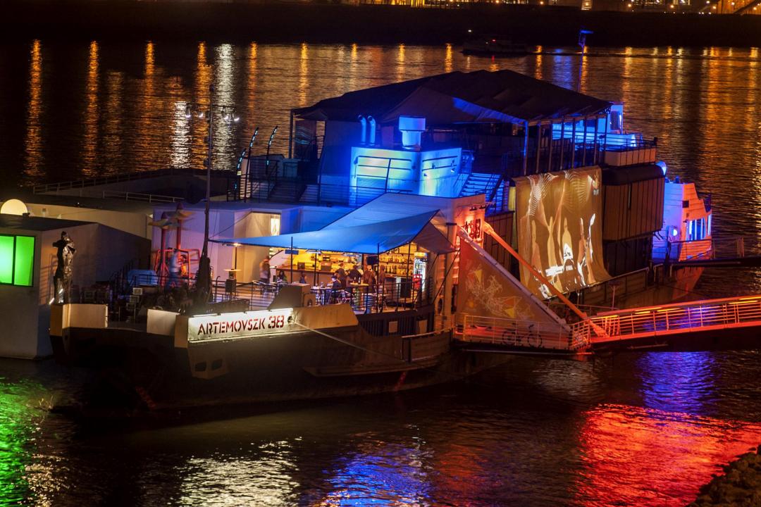 Opre Roma - benefit concert for the International Romani Day