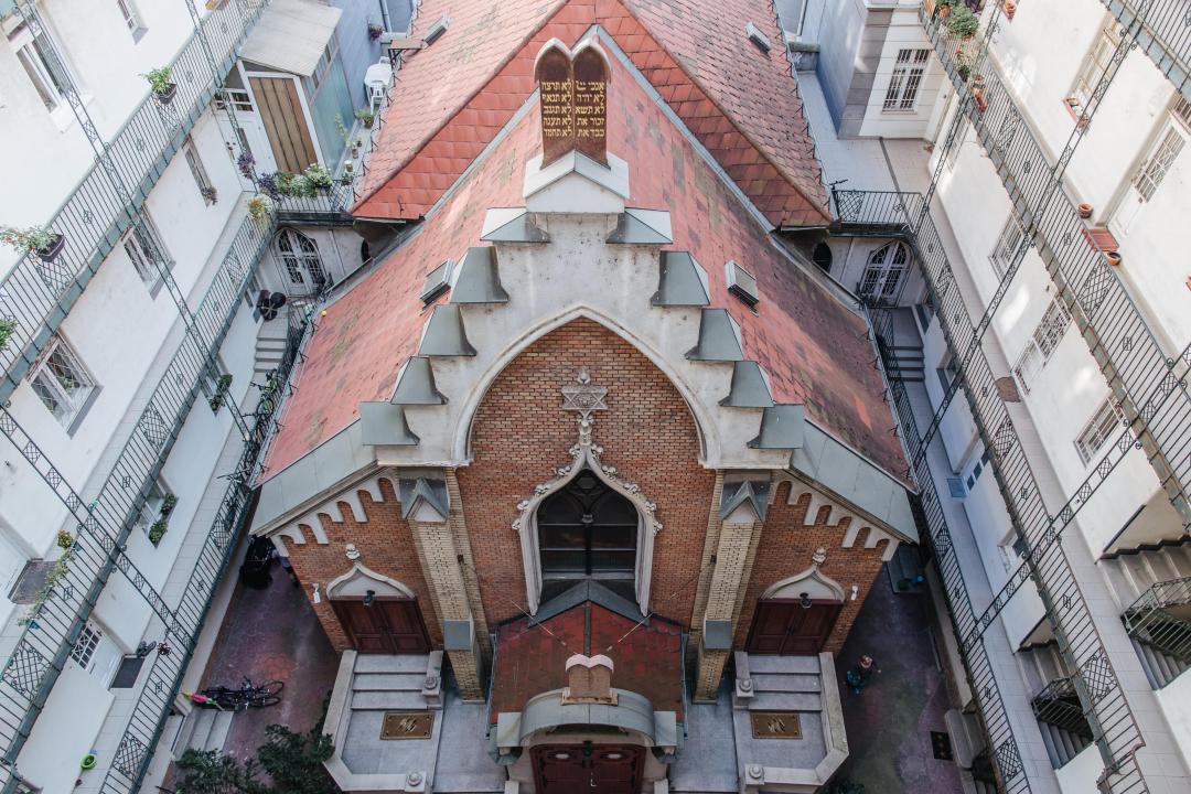 5+1 Synagogues in Buda on the crossroads of a meaningful past and ...